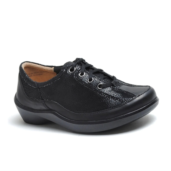 Ziera | Shoes | Ziera Alley Black Stingray Shiny Leather Comfort ...